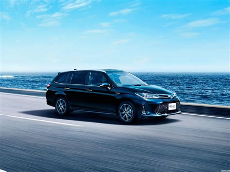 Toyota Corolla Fielder Hybrid Nke165g Jdm Cars