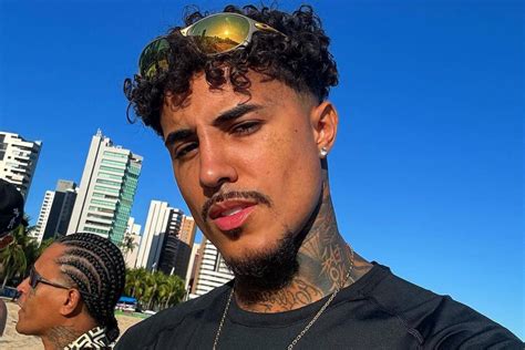 MC Livinho se revolta e ameaça processar ex de Neymar