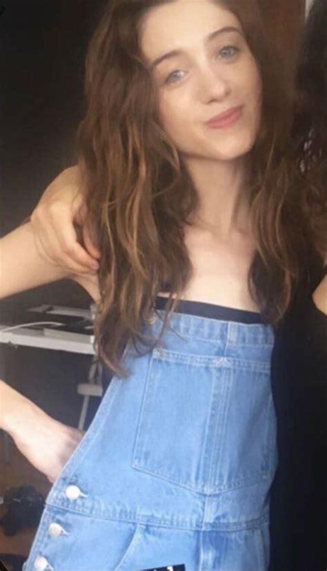 Celebrity Street Style Celebrity Crush Natty Ice Natalie Dyer Fav Celebs Celebrities