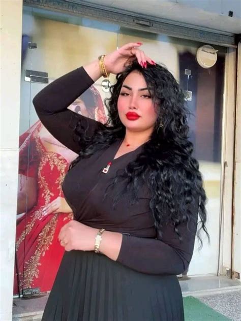 رحت عند خالتي أنا وابن خالتي أول ما أهلي يخرجوا من الأوضة بعد ماجوزى يخلص ساره رقص خالتى