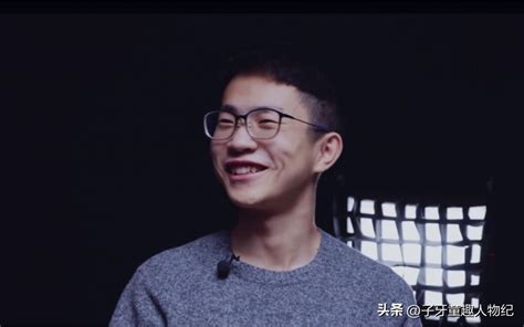 何世杰：被称为 中国乔布斯”，和苹果总裁对话，一条广告收300w 哔哩哔哩