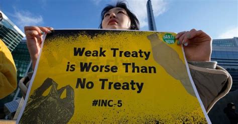 [단독] 플라스틱 감축 외치던 한국 유해제품·물질 퇴출 성명도 외면