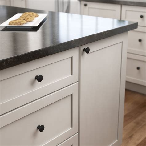 10 Shaker Kitchen Cabinet Hardware Ideas