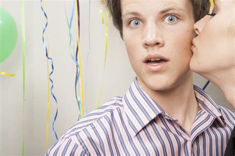 9 Truques Psicológicos Para Atrair Qualquer Pessoa Perto De Você