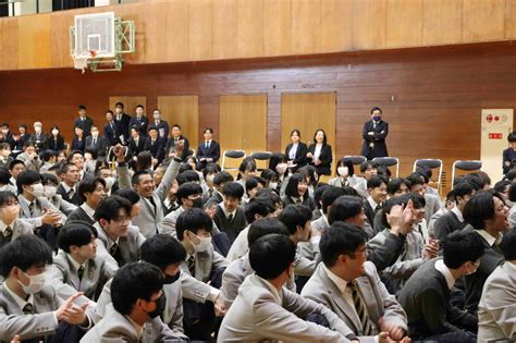 令和6年度 進級・始業式が執り行われました 学校法人沖学園 隆徳館中学・高等学校