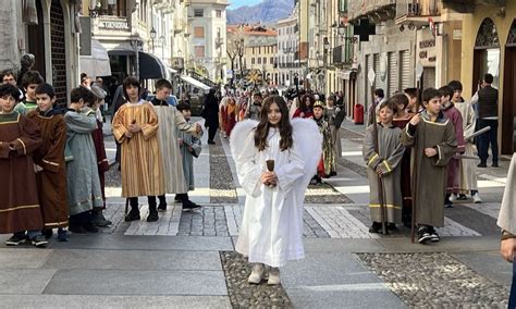 Processione Delle Sette Marie A Varallo Torna Lantica Tradizione