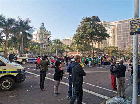 Watch Durban Mayor Supporters Block Roads In Durban Cbd Protest Turns
