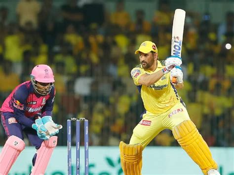 Ipl डेथ ओवर में छक्के लगाने के बादशाह हैं धोनी टॉप 5 में दुनिया के