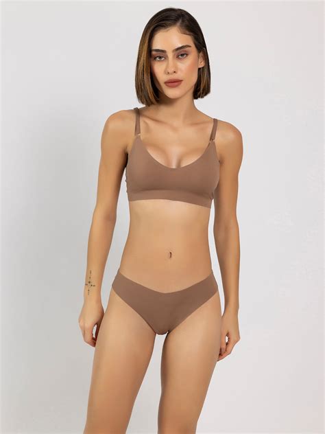 Chelvet Light Brown Seamless Lingerie Set