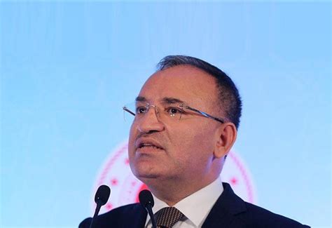 Son Dakika Bakan Bozdağ dan başörtüsü teklifi ile ilgili açıklama Çok net söylüyoruz