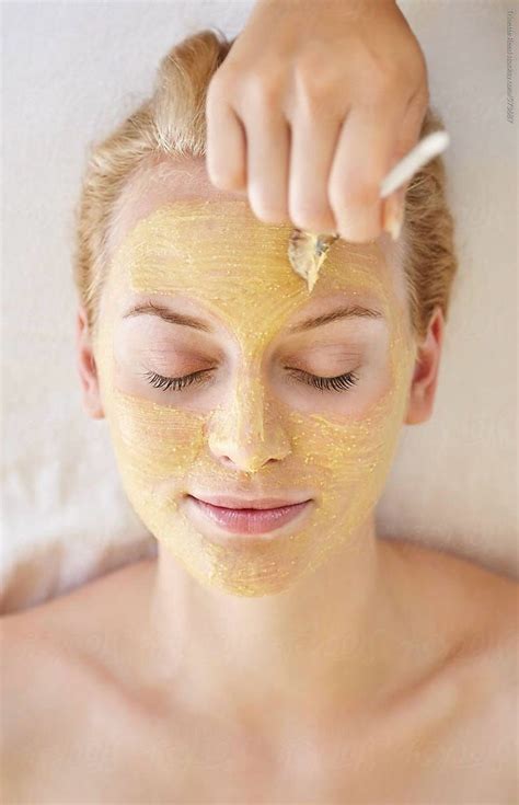 A ciência por trás dos peelings químicos como funcionam e quais os