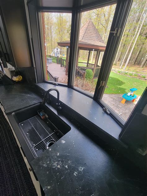 Backlit Full Height Splash Rcountertops