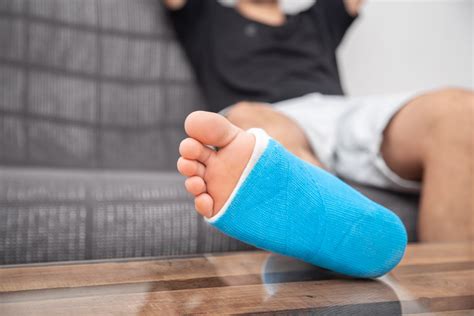 Mag Je Zwemmen Met Gips Tips Waar Je Op Kunt Letten