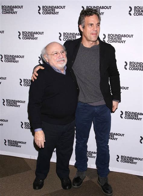 Mark E Danny Devito Estarão Juntos Na Broadway Na Peça The Price