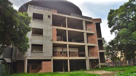 Cochabamba La Gobernación ultima informe del edificio del hospital del