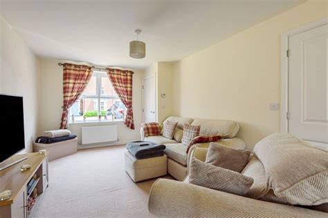 2 Bed Terraced House For Sale In Foxglove Crescent Loughborough