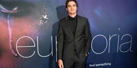 Who Plays Nate On Euphoria On Hbo New Details On Jacob Elordi