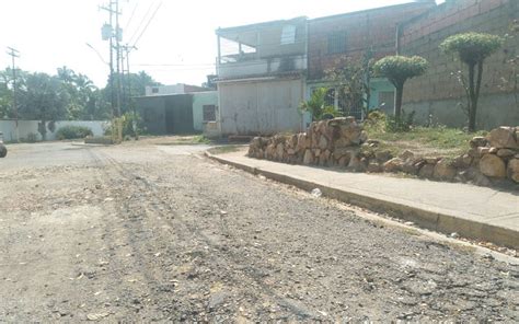 Habitantes De La Urb Cotoperí De Barcelona Aún Padecen Las Secuelas