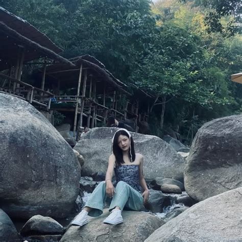 นี โม่ฯ Sunisa 8090 • Threads Say More