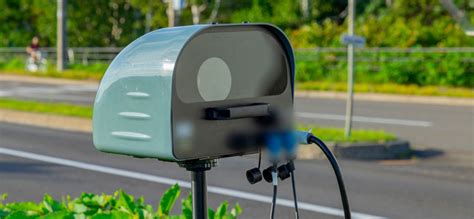 オービスの種類（移動式・固定式など）や速度違反検挙の流れを解説