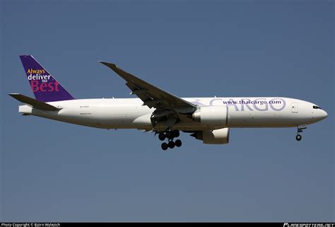 N Sa Thai Airways Boeing Fzb Photo By Bj Rn Wylezich Id Planespotters Net