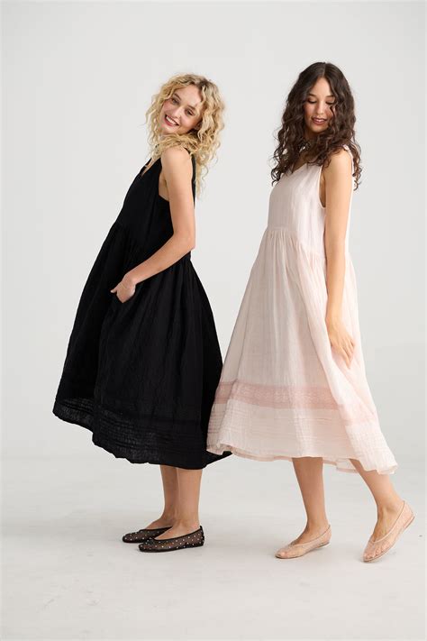 Cassandra Linen And Lace Dress Powder Pink Miss Rose Sister Violet Au
