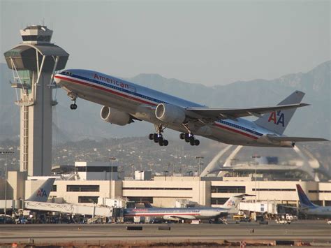 American Airlines Wants To Kick Delta Out Of Tokyo Business Insider