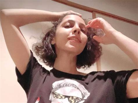 「とんでもない美人キター！」フィフィ、美人妹＆姉の顔出しショットを公開！ 「道端3姉妹に匹敵」 All About ニュース