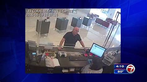 Fbi Searching For Man Who Robbed Miami Bank Wsvn 7news Miami News