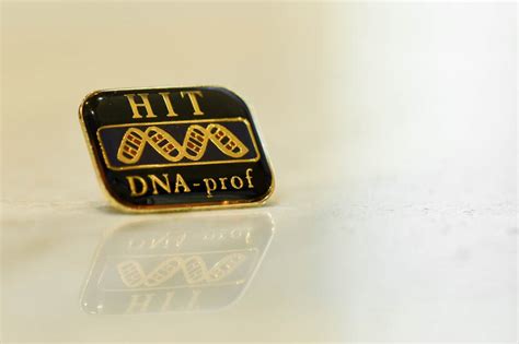 Dna Databank Voor Strafzaken De Grens Over Van 400 000 Personen