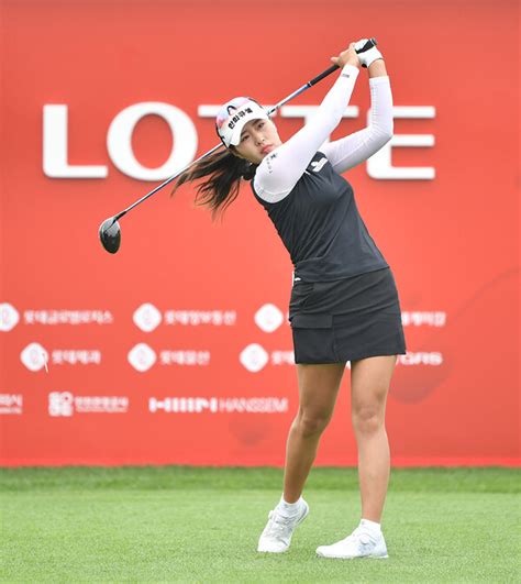 성유진 롯데오픈 3r서 3타차 선두klpga 정규투어 첫 우승 보인다