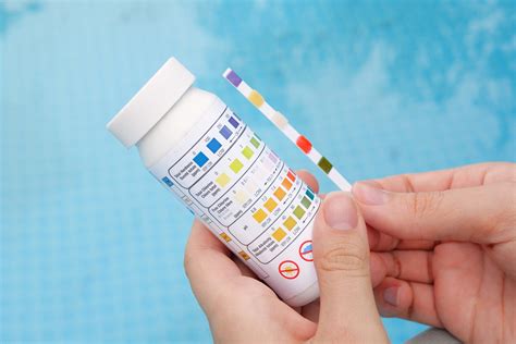 Easy Tips to Balance pH in Pool Water
