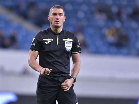 Italian Media Praise Referee Istvan Kovacs For Performance In Inters Champions League Draw With