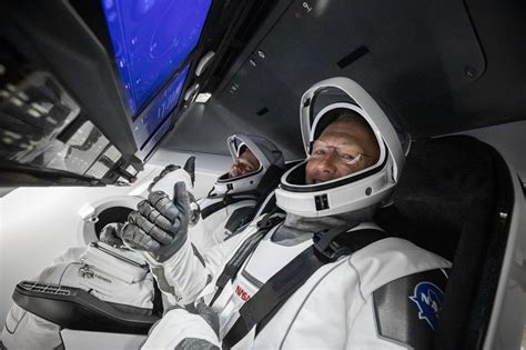 Spacex Crew Dragon Touchscreen Displays Ui Ux