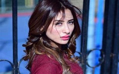 Mahira Sharma Dadasaheb Phalke Award Controversy Bb 13 Contestant