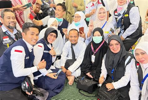 Gubernur Silaturahmi Bersama Warga Sulsel Di Mekah Pluz Id