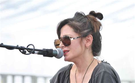 Sarabeth Tucek Tickets