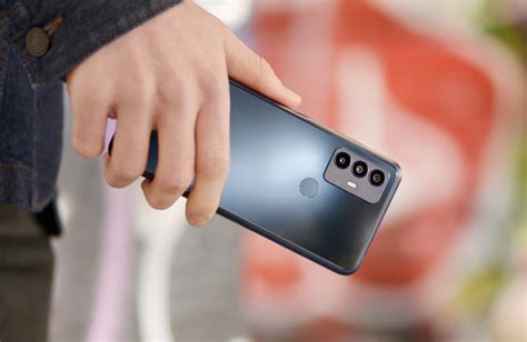 TCL SE Review The Best Low Cost Smartphone Techxreviews