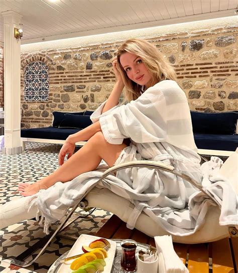 Ekaterina Enokaevaさんのインスタグラム写真 Ekaterina Enokaevainstagram 「Нельзя