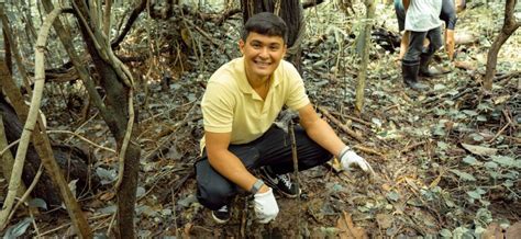 Sun Life Foundation Lingkod Kapamilya And Matteo Guidicelli Lead Tree