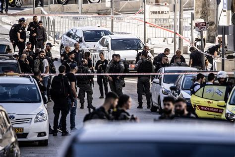 اعتقالات مستمرة بالضفة شهيد في الخليل وعملية طعن في القدس التلفزيون