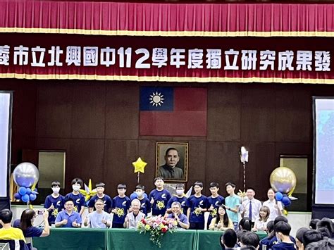 Ai創新與智慧齊飛 嘉市北興國中資優班「獨數一幟」成果展