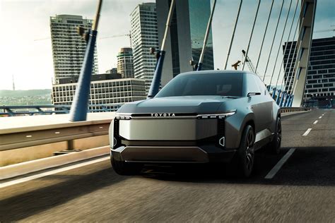 Toyota Land Cruiser Se Concept Unveiled Previews An Electrified SUV Of