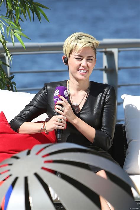 Miley Cyrus Photo 512710 Celebs