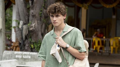 White Lotus Sam Nivola On Lochlans Motive Behind Sex Scene With Saxon