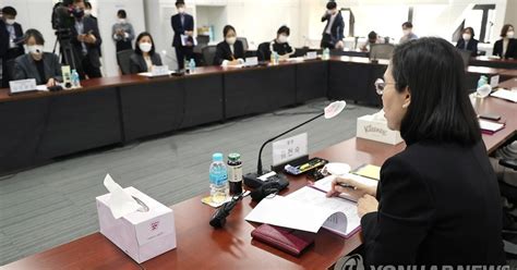 여가부 만난 여성단체들 폐지 반대의견 전달평행선만 이어져