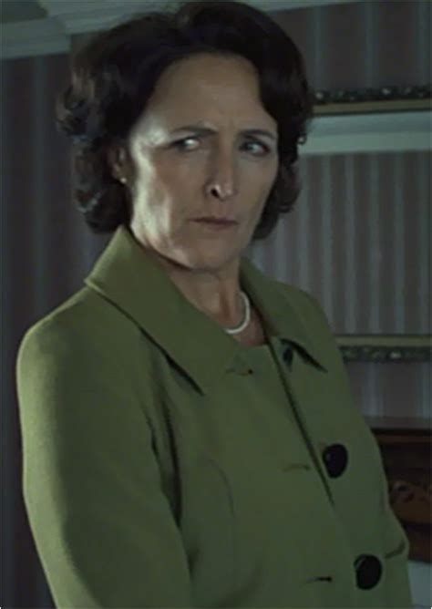 Petunia Dursley | Phoenix harry potter, Harry potter characters, Harry ...