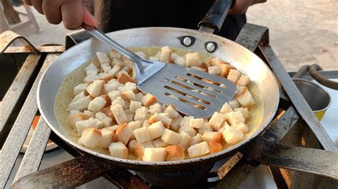Indias Most Skillful Omelet Making Art Of Cooking Perfect Bread