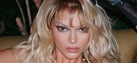 Kendall Jenner Impresses In Halloween Thong As Pam Anderson