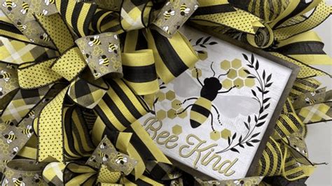 Wreath Kits How To Make Wreaths Wreath Making For Craftpreneurs